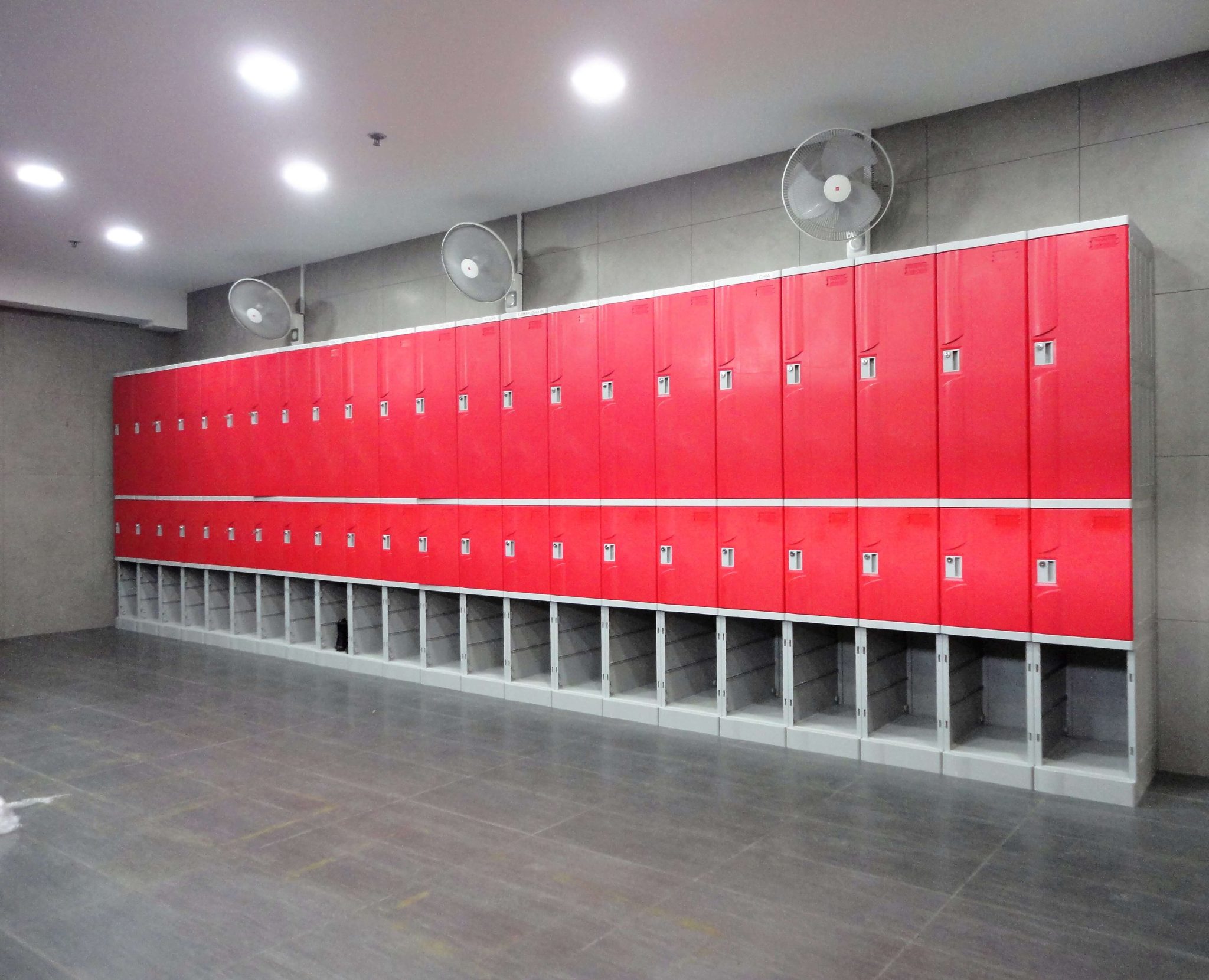 TÌM HIỂU VỀ TỦ LOCKER NHỰA ABS CỦA NAM THỦY